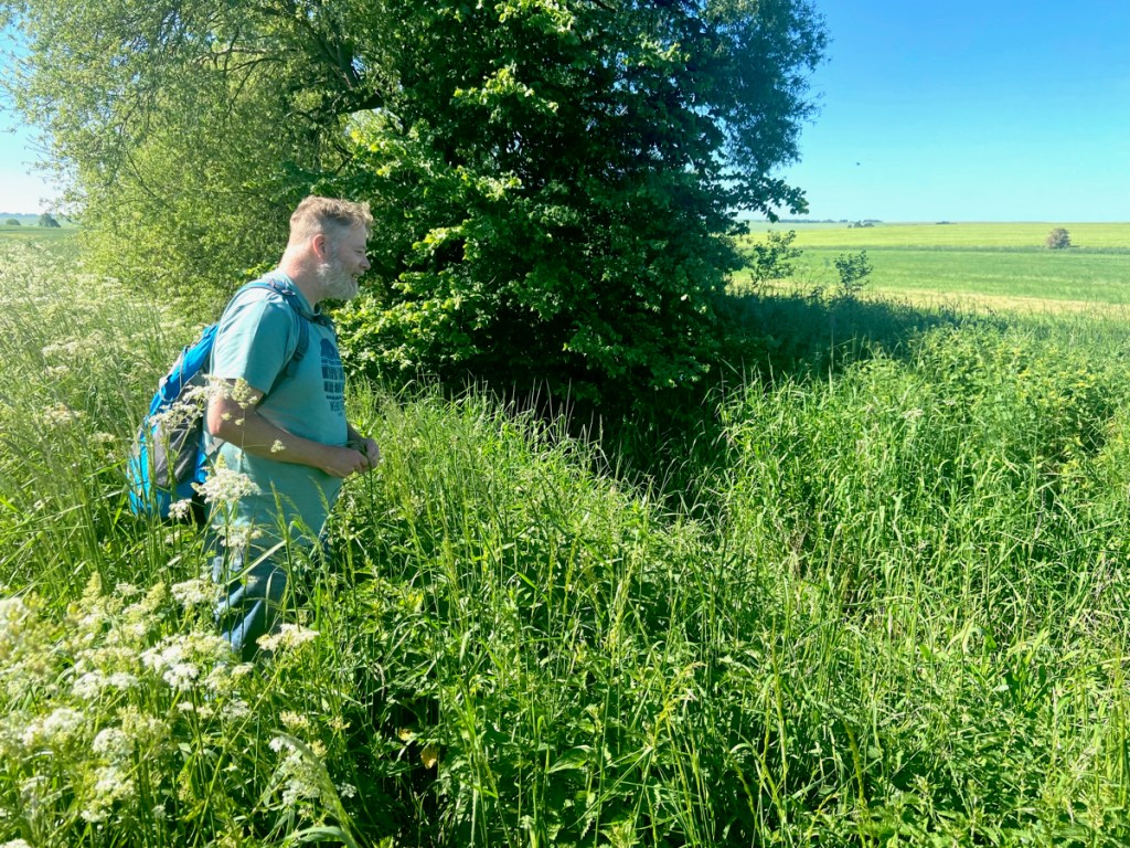 Walking with… Ecologist and Researcher Tim Sykes – Queer River